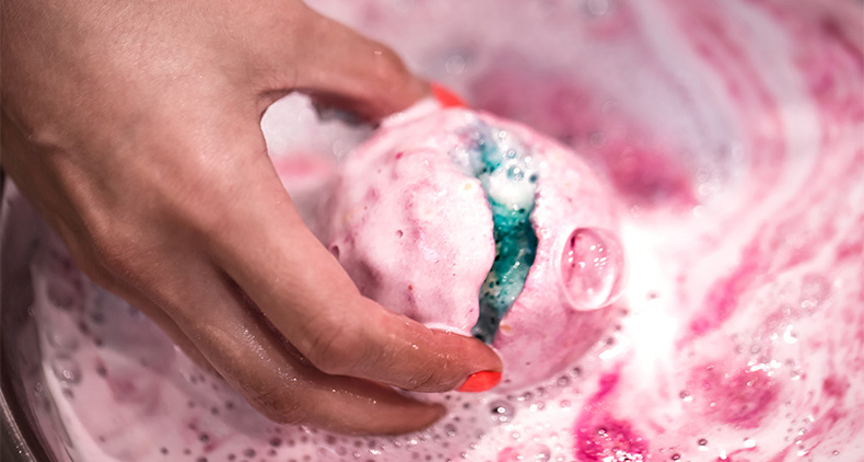 Fizzin bath bombs store